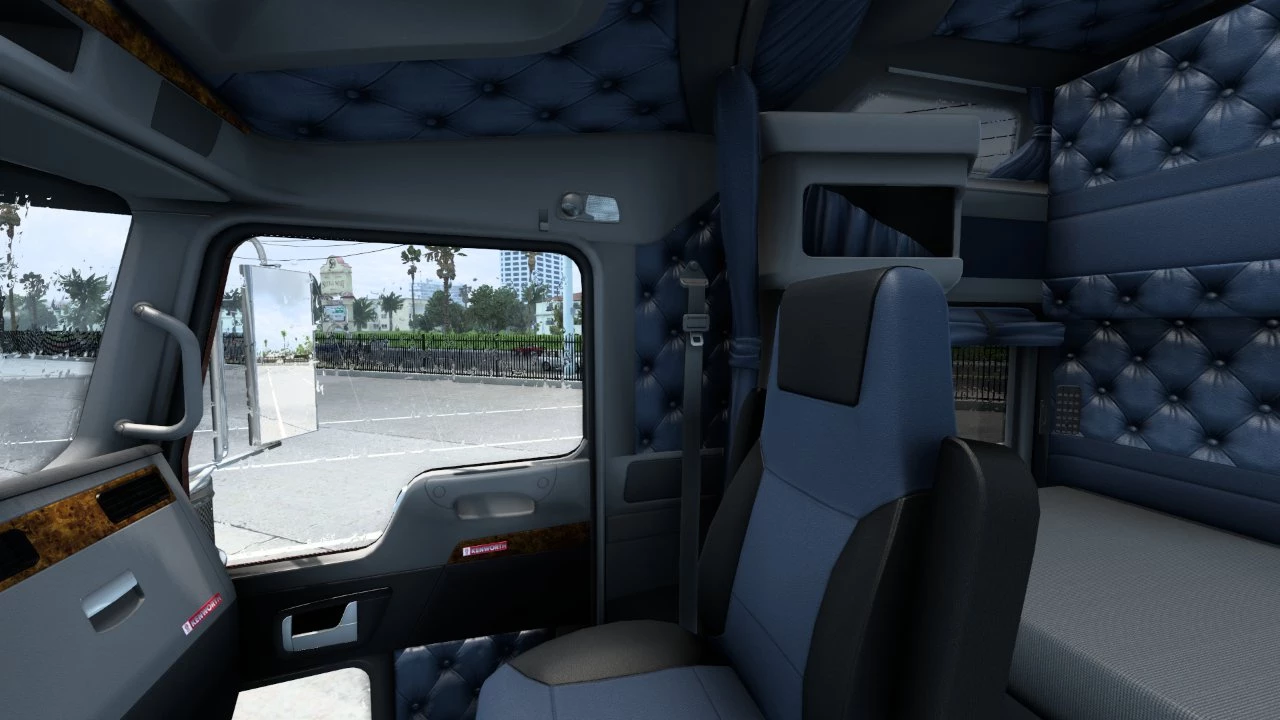 Kenworth T600 Interior
